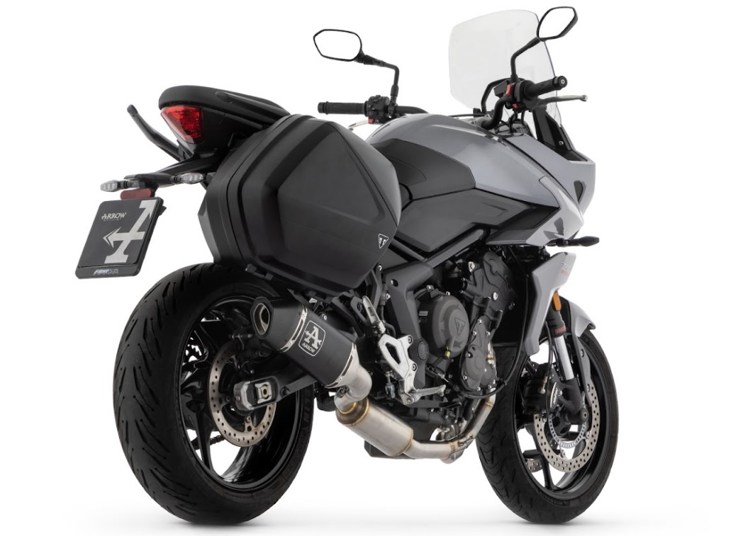 Prestazioni e stile: trasforma la tua Triumph Trident 660 con uno ...